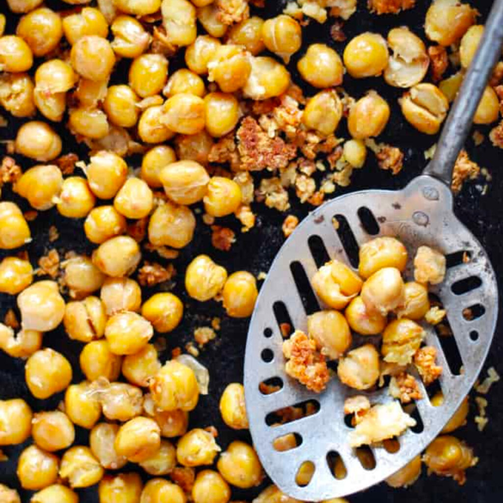 Roasted Chickpeas - The Live-In Kitchen