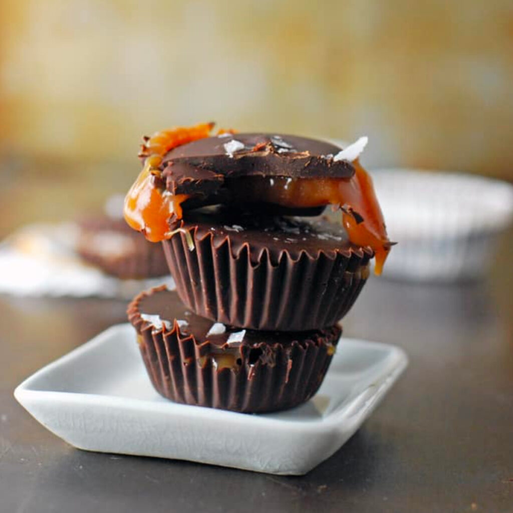 Dark Chocolate Salted Caramel Cups - The Live-In Kitchen