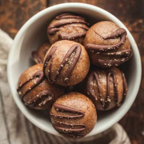 Cardamom Rose Energy Balls (Gluten-Free, Vegan) - The Live-In Kitchen