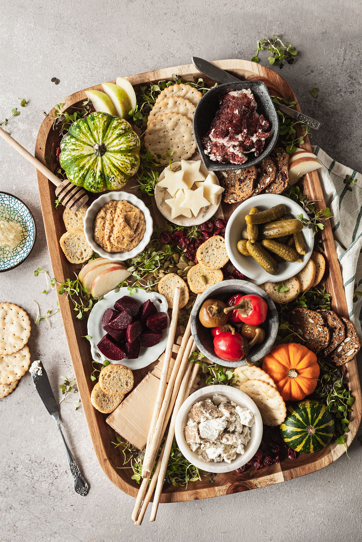 Fall Cheese Board - The Live-In Kitchen