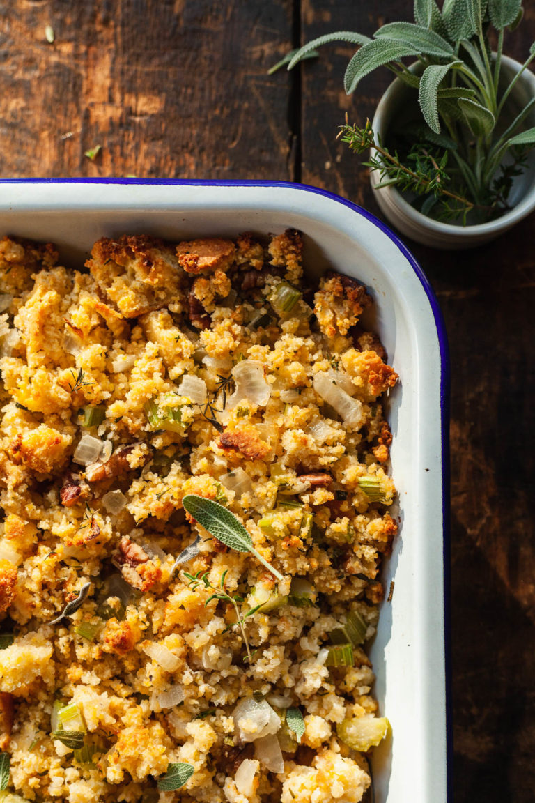 Vegetarian Cornbread Stuffing - The Live-In Kitchen