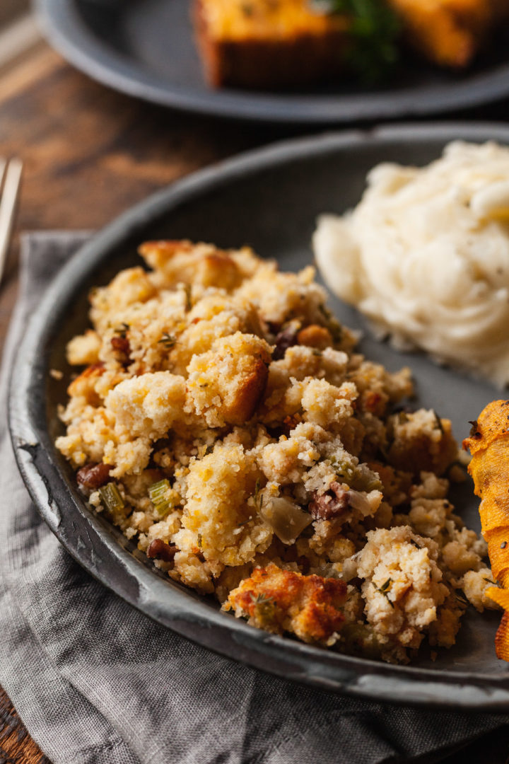 Vegetarian Cornbread Stuffing - The Live-In Kitchen