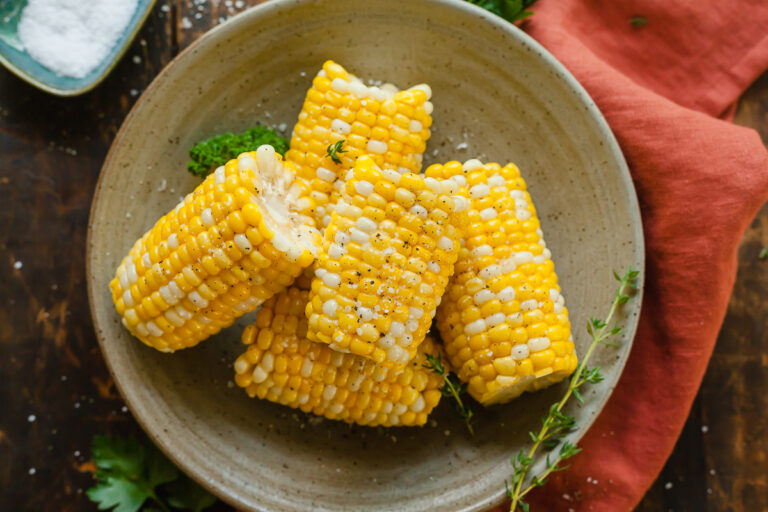 Steamed Corn on the Cob - The Live-In Kitchen