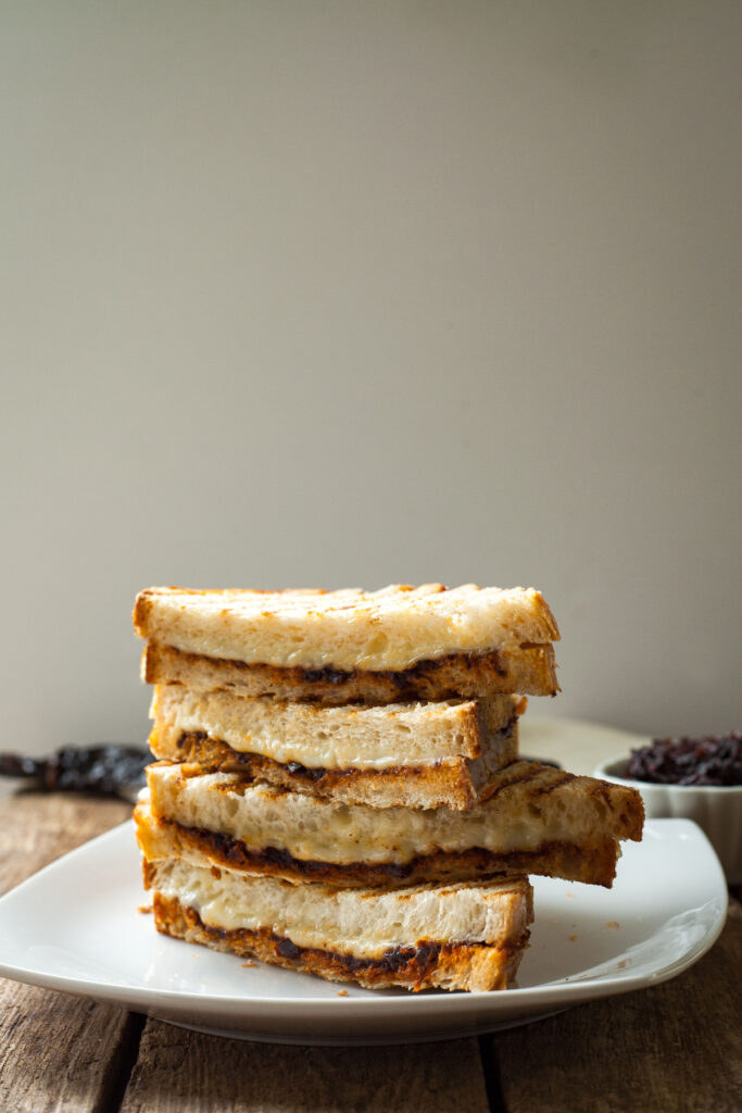 Harissa Grilled Cheese - The Live-In Kitchen