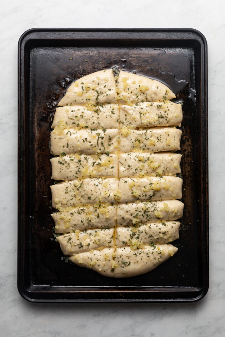 Garlic Butter Breadsticks - The Live-In Kitchen