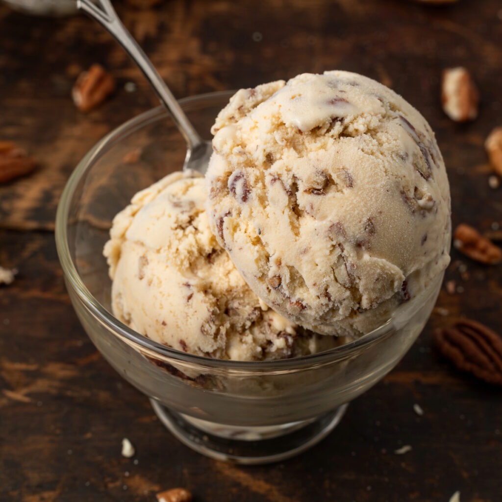 Butter Pecan Ice Cream - The Live-In Kitchen