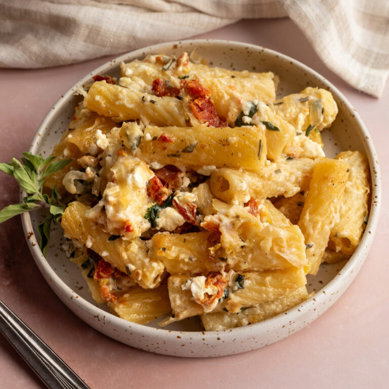 Baked Mediterranean Macaroni and Cheese - The Live-In Kitchen