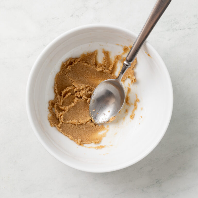 Edible Gingerbread Cookie Dough - The Live-In Kitchen