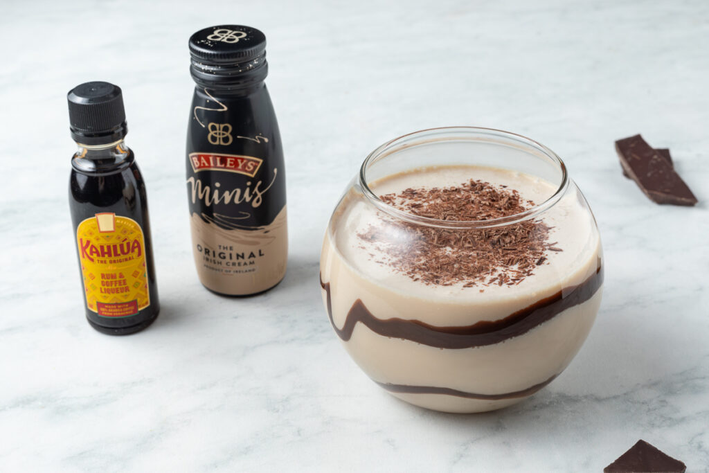 Mudslide Cocktail {No Ice Cream} - The Live-In Kitchen